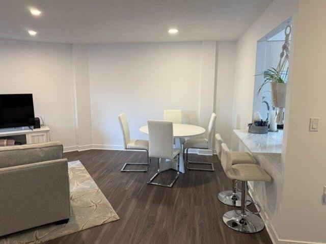 condo with 1 bedroom, Needham MA DS103034810
