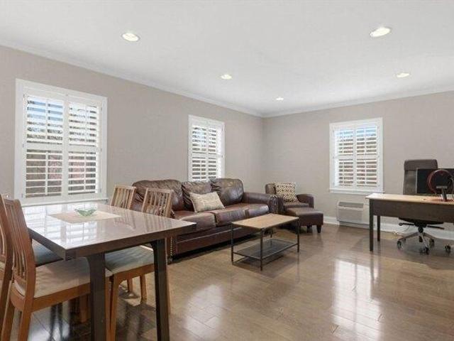 condo with 1 bedroom, Newton MA DLS102284016