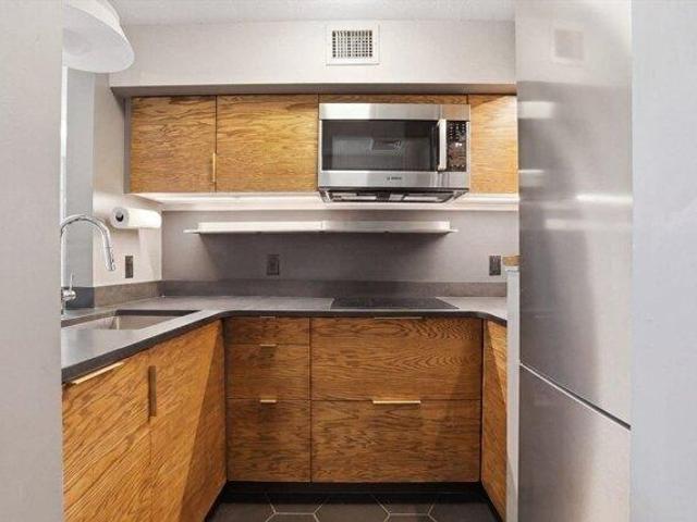 condo with 1 bedroom, Newton MA DLS102585481