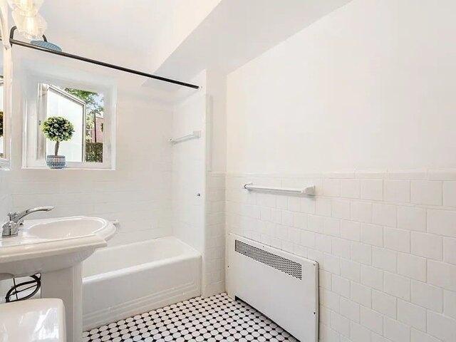condo with 1 bedroom, Newton MA DS102527876