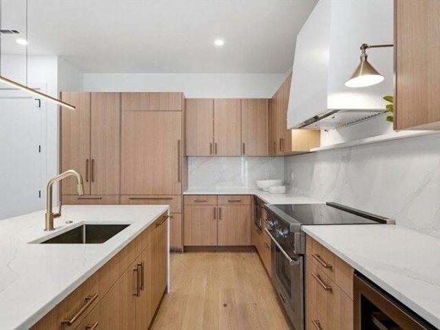 condo with 1 bedroom, Newton MA DS102028101