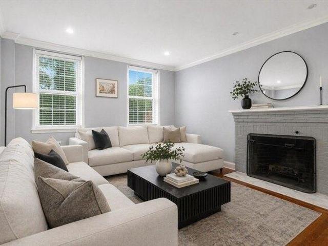 condo with 1 bedroom, Newton MA DS103125112