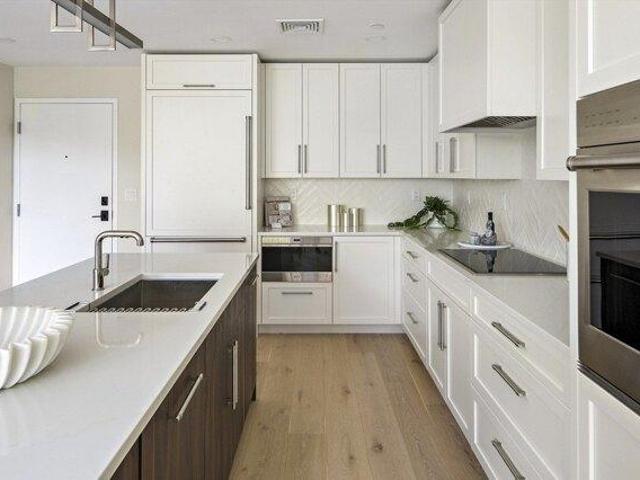 condo with 1 bedroom, Newton MA ES103020683