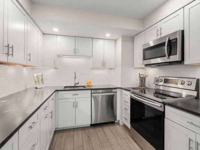 condo with 1 bedroom, Newton MA ES103125701