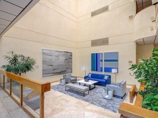 condo with 1 bedroom, Newton MA ES104762064