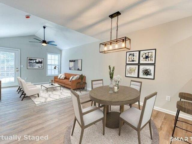 condo with 1 bedroom, Newtown CT ES103185376