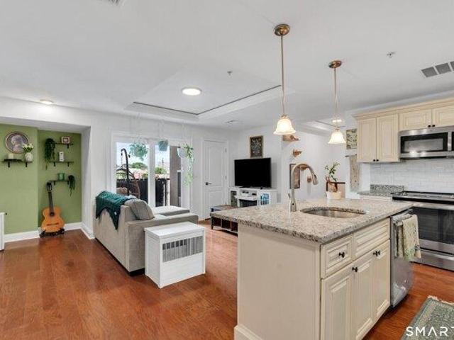 condo with 1 bedroom, New London CT ES104649563
