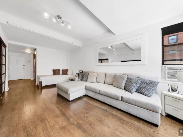 condo with 1 bedroom, NEW YORK NY DS104978372