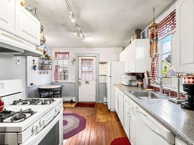 condo with 1 bedroom, Newburyport MA ES104833049