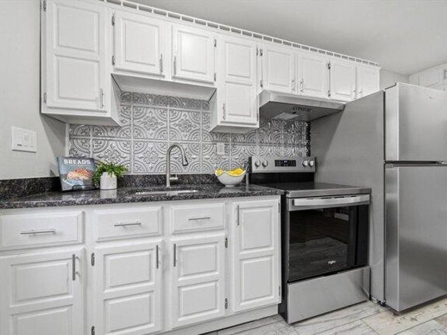 condo with 1 bedroom, Newburyport MA ES105041002