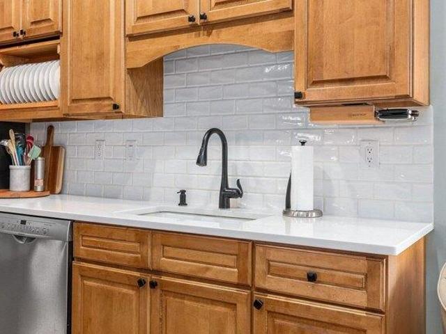 condo with 1 bedroom, Newmarket NH ES104807520