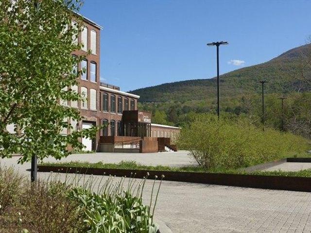 condo with 1 bedroom, North Adams MA ES103222985