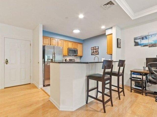 condo with 1 bedroom, North Andover MA DS103664241