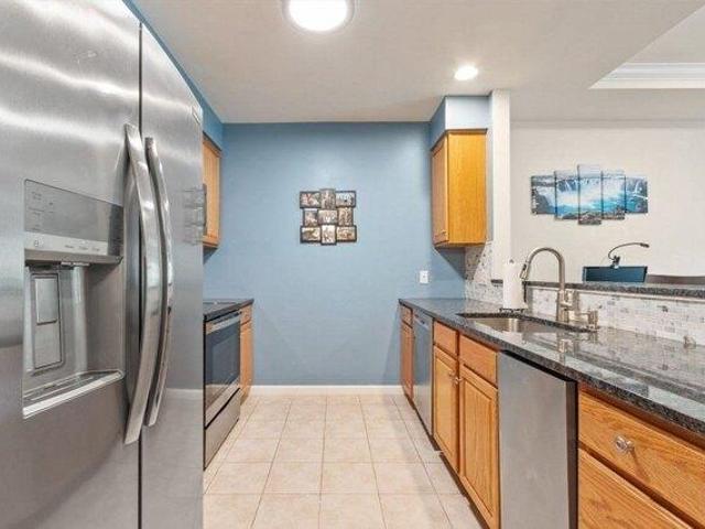 condo with 1 bedroom, North Andover MA ES104650052