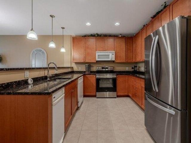 condo with 1 bedroom, North Andover MA ES105113306