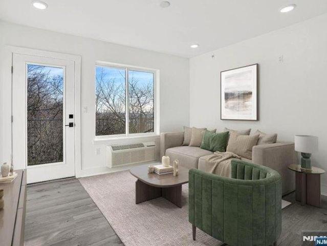 condo with 1 bedroom, North Bergen NJ DS104411380
