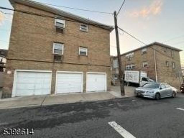 condo with 1 bedroom, North Bergen NJ ES104832774