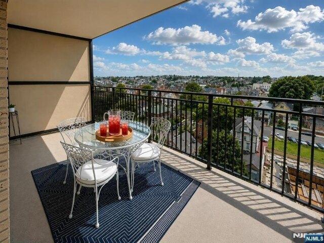 condo with 1 bedroom, North Bergen NJ ES104851872
