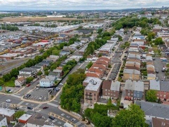 condo with 1 bedroom, North Bergen NJ ES104263926