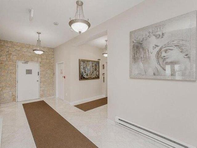 condo with 1 bedroom, North Bergen NJ ES104375149