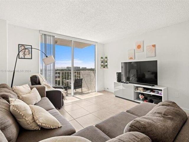 condo with 1 bedroom, North Miami FL ES88286782