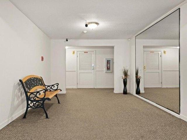 condo with 1 bedroom, North Reading MA ES104789321