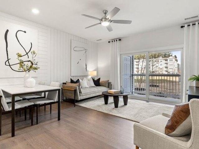 condo with 1 bedroom, North Reading MA ES104920875