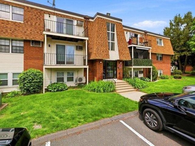 condo with 1 bedroom, Northampton MA DS103159475