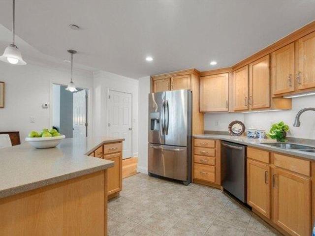condo with 1 bedroom, Northborough MA ES103127081