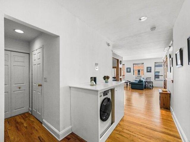 condo with 1 bedroom, Norwalk CT DLS101660398