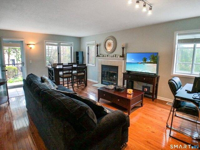 condo with 1 bedroom, Norwalk CT DS104113679