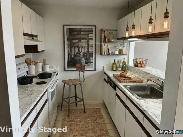 condo with 1 bedroom, Norwalk CT ES104152461
