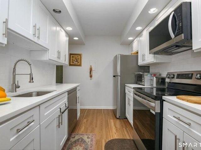 condo with 1 bedroom, Norwalk CT ES104410602