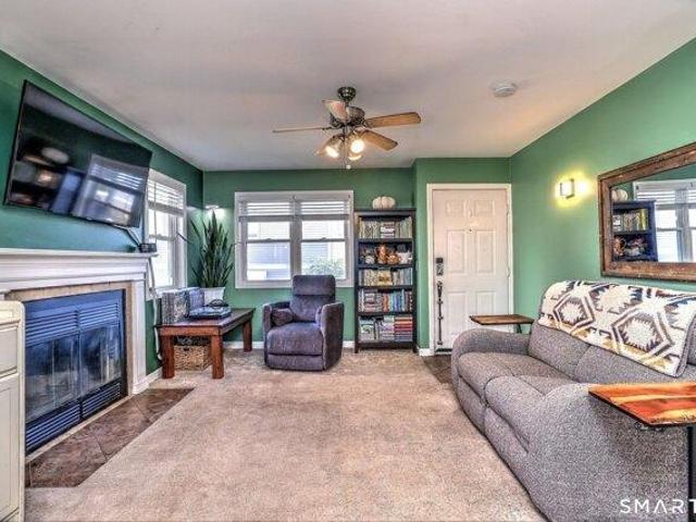 condo with 1 bedroom, Norwalk CT ES104807392