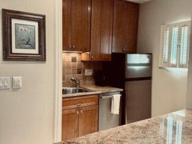 condo with 1 bedroom, Norwich CT ES103500222