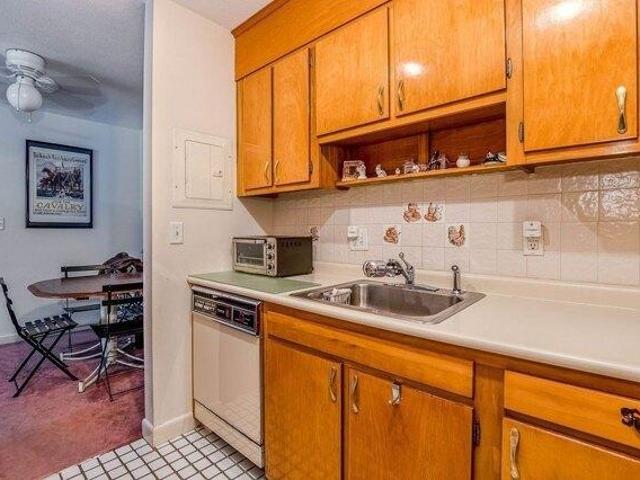 condo with 1 bedroom, Norwood MA ES104330784