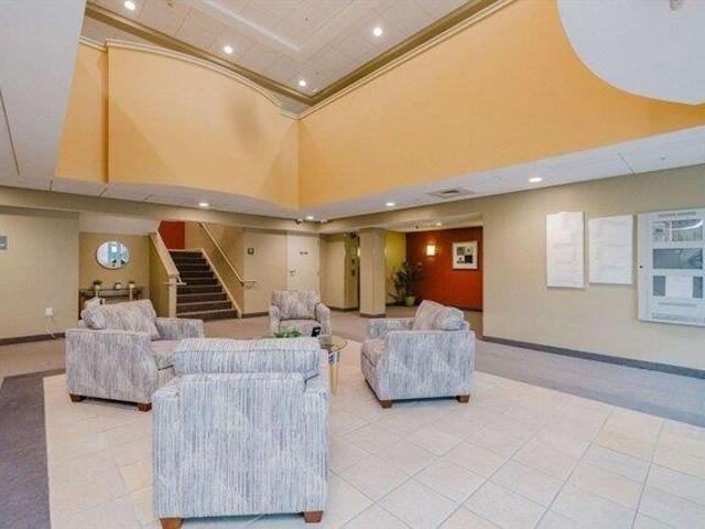 condo with 1 bedroom, Norwood MA ES103709889