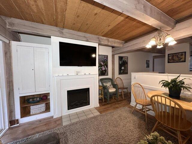 condo with 1 bedroom, Oak Bluffs MA DS103548530