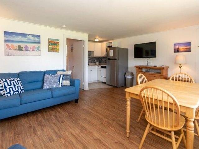condo with 1 bedroom, Oak Bluffs MA ES105114677