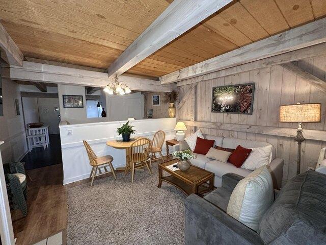 condo with 1 bedroom, Oak Bluffs MA ES103548530