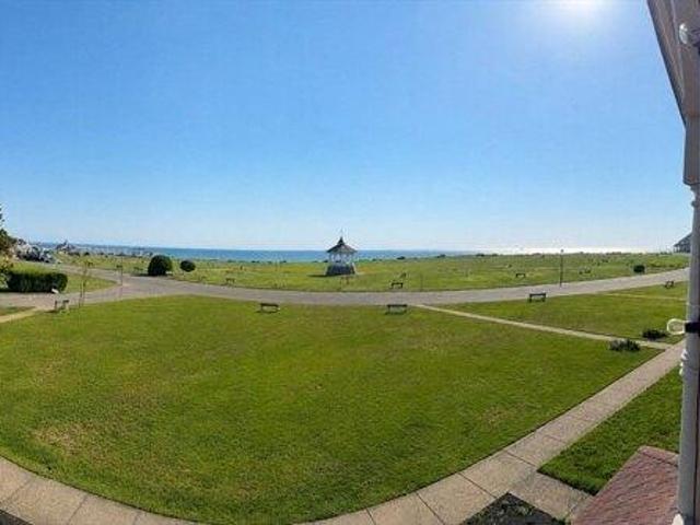 condo with 1 bedroom, Oak Bluffs MA ES103969946