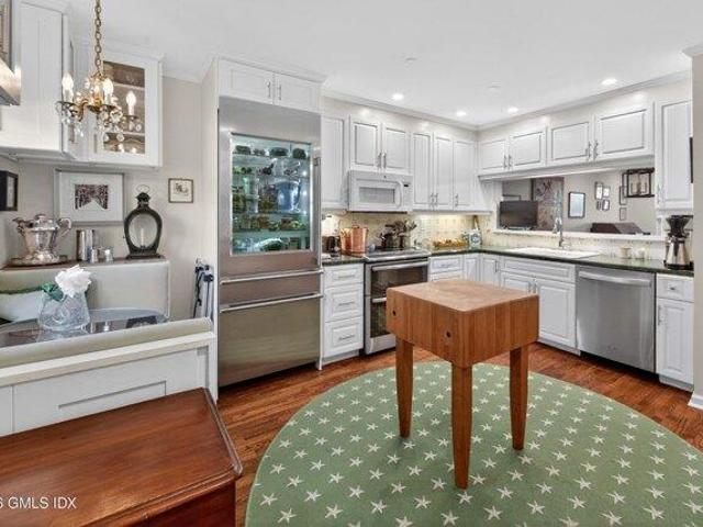 condo with 1 bedroom, Old Greenwich CT ES104604829