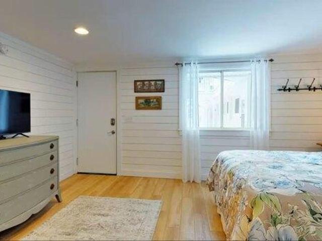 condo with 1 bedroom, Old Orchard Beach ME ES103037492