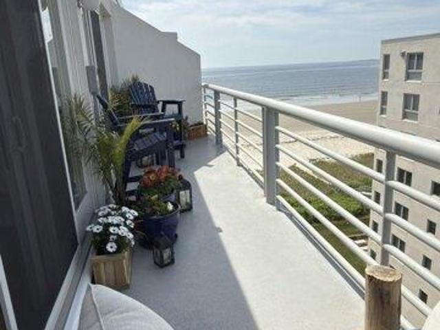 condo with 1 bedroom, Old Orchard Beach ME ES103433119