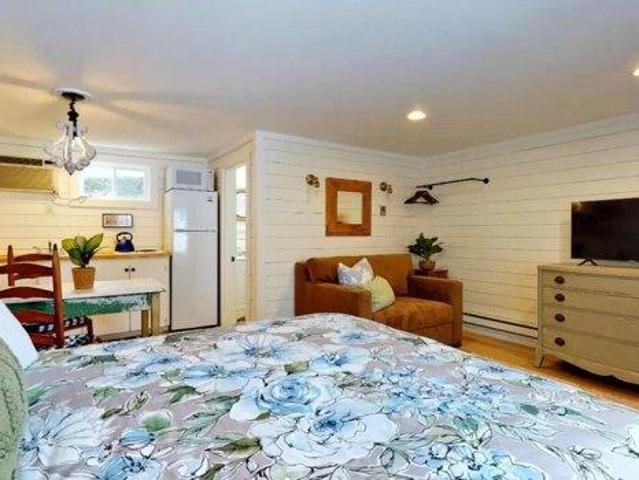 condo with 1 bedroom, Old Orchard Beach ME ES103436101