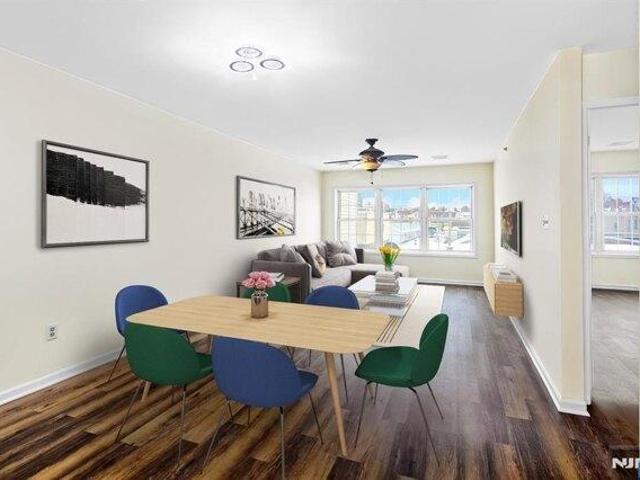 condo with 1 bedroom, Paterson NJ ES104570622