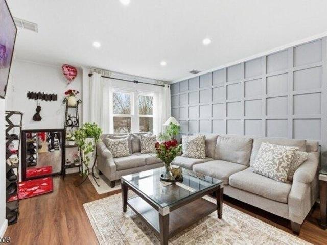 condo with 1 bedroom, Paterson NJ ES105125019