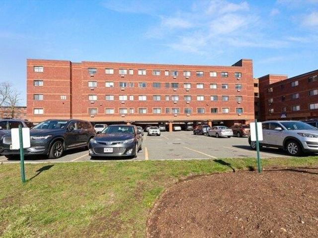 condo with 1 bedroom, Peabody MA DLS102776877