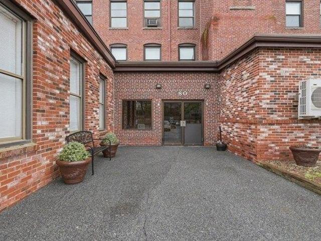 condo with 1 bedroom, Peabody MA ES105173347