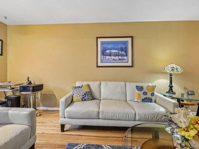 condo with 1 bedroom, Piermont NY ES105203327